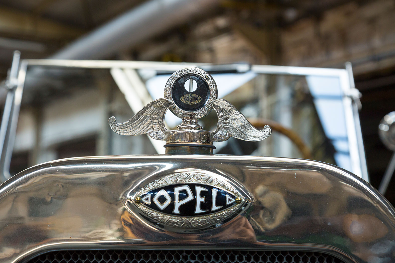 Homecoming for The “Laubfrosch” - Opel POST